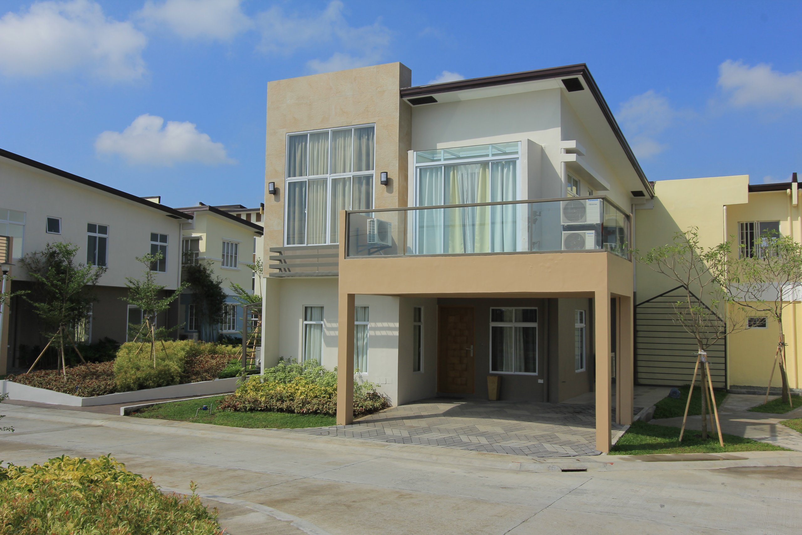 Single Attached House in Cavite (Modern-Asian Inspired Houses)